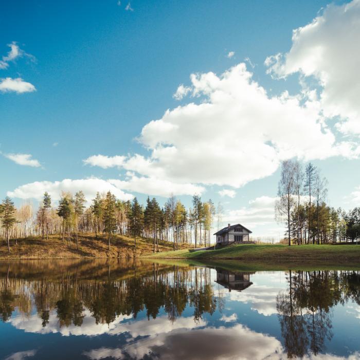 Viesu māja "Lakstīgalu kalns" | VisitPreili.lv